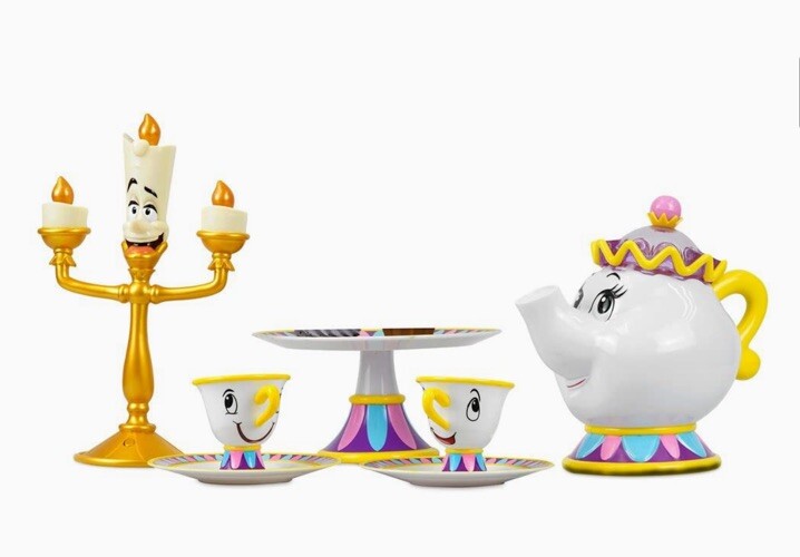 Disney Beauty and The Beast ''Be Our Guest'' Singing Tea Cart Play Set ...
