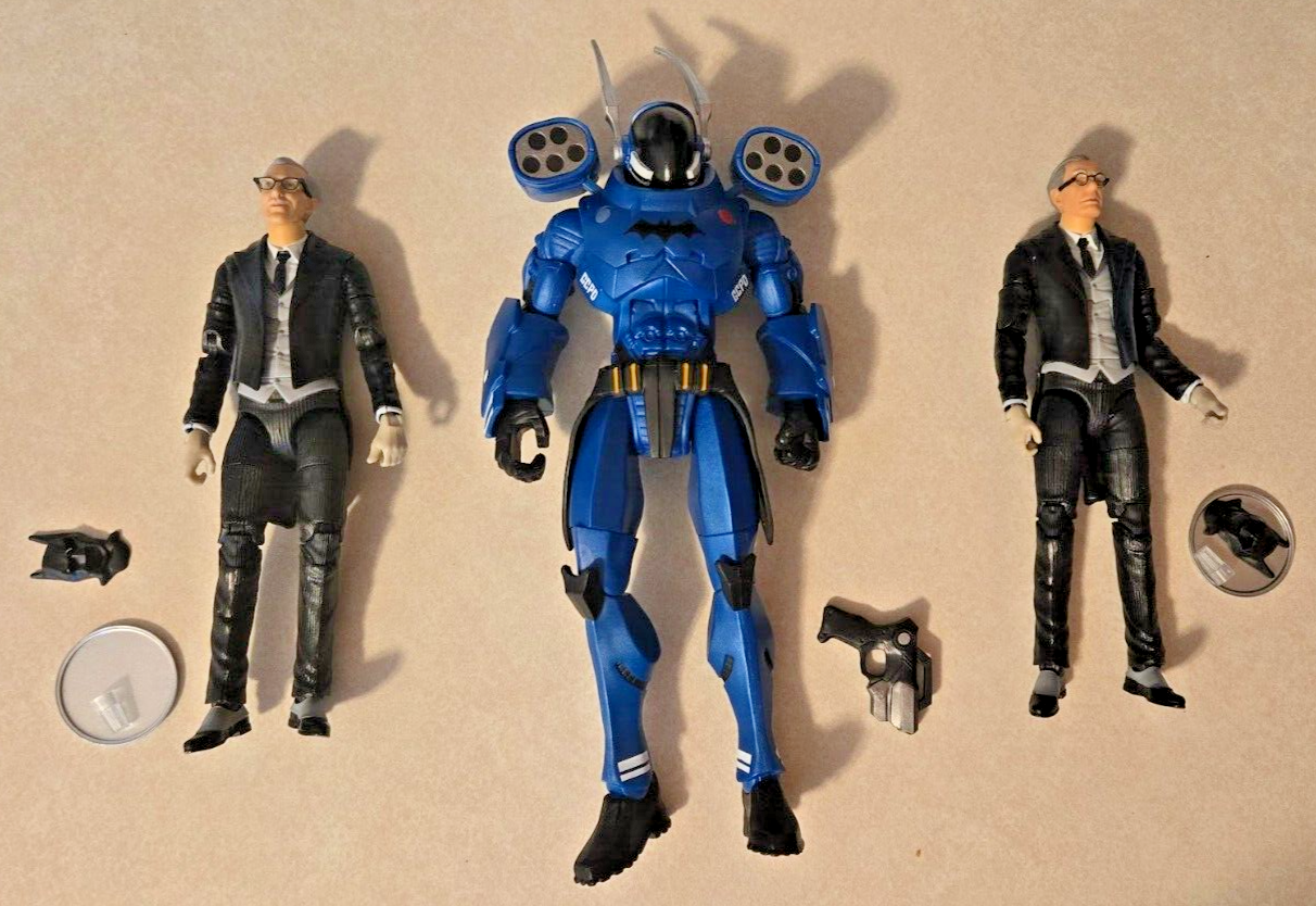 DC UNIVERSE MULTIVERSE BATMAN ROOKIE + 2 Alfred (66 and 89) Figures ...