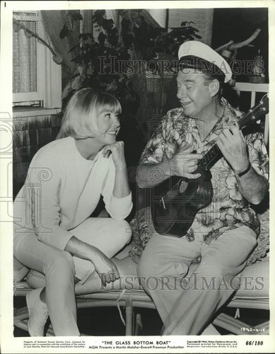 1966 Press Photo Doris Day and Arthur Godfrey star in "The Glass Bottom ...