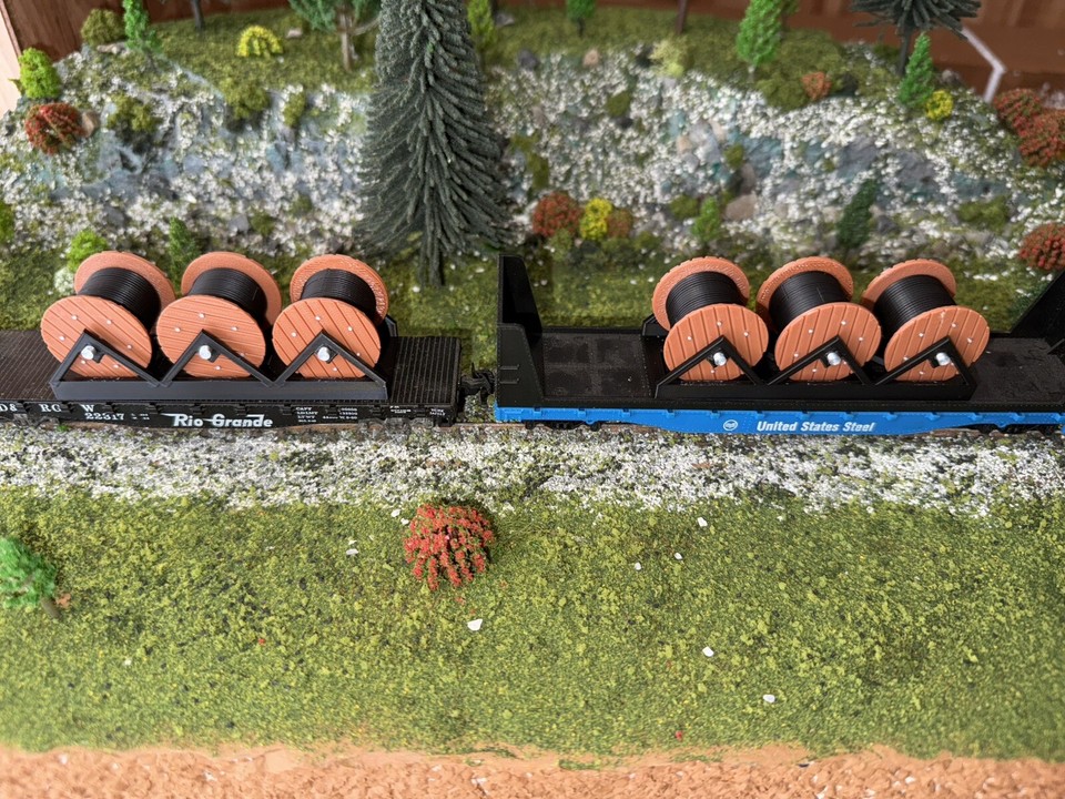 1:87 HO Scale Black Wire Spool Load/Decor 2pk | eBay