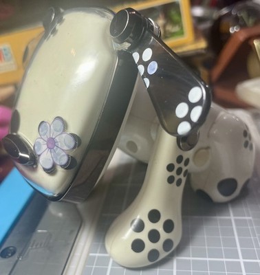 iDog 2005 Sega/Hasbro lights & sounds work, no dancing, tail snapped ...