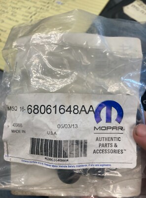 Tail Light Clip Mopar 68061648AA PRICE IS PER CLIP NOT A PACKAGE OF ...