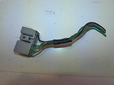 00-04 VOLVO S40 TAIL LIGHT BULB SOCKET PANEL DRIVER LEFT GREY PLUG 5 ...