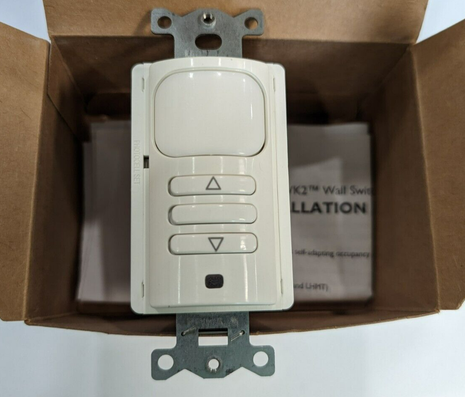 Hubbell LIGHTHAWK PIR Dimming Wall Switch Sensor LHD-IRS3-N-WH **NEW ...