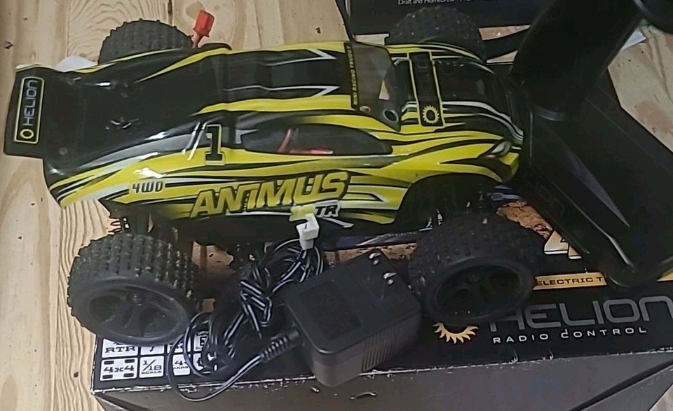 Helion Animus 18TR Radio Control Car w/Controller NEEDS NEW BATTERY | eBay