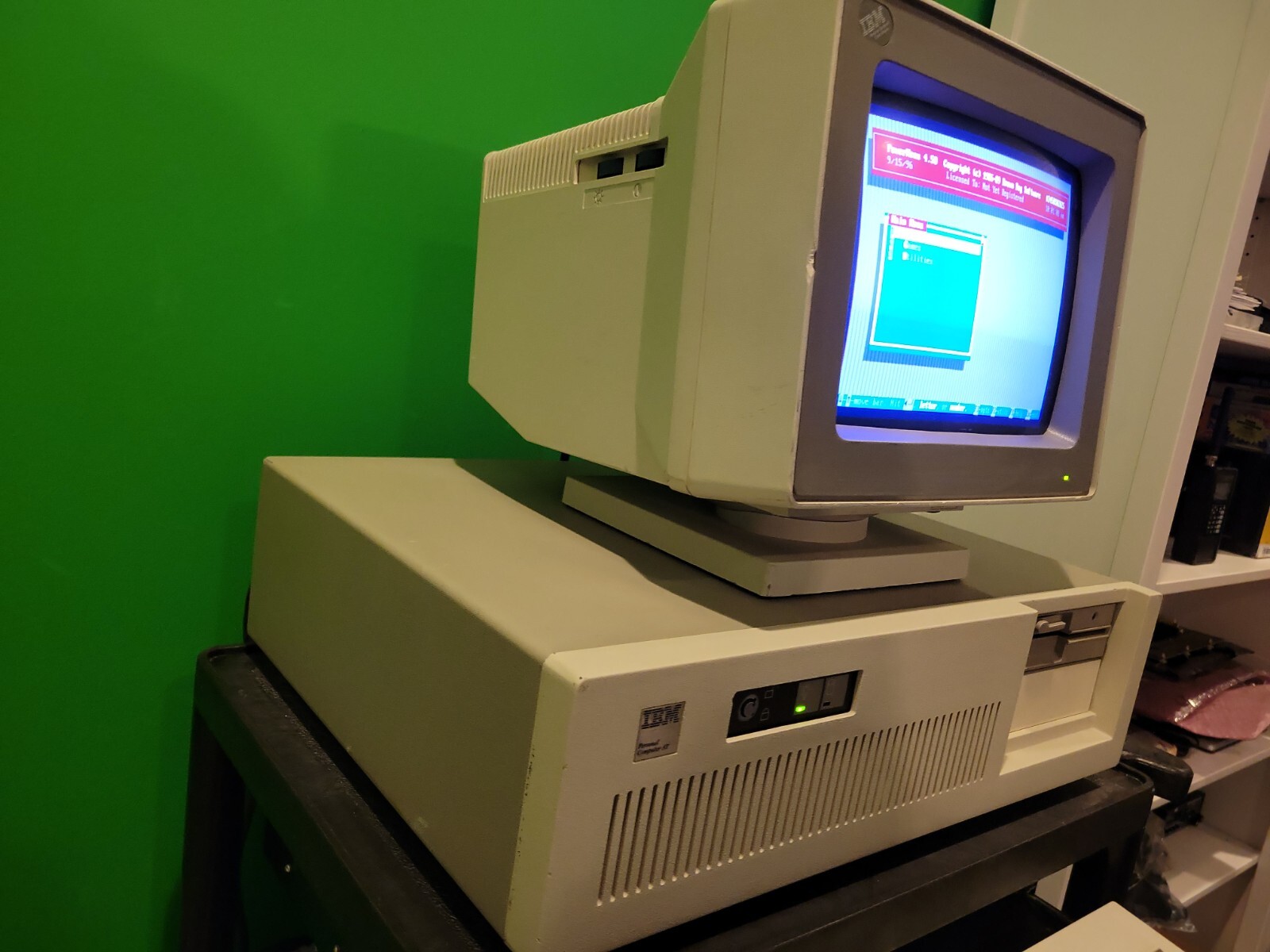 Vintage 1985 IBM AT 5170 VGA, 1.5MB RAM, 1.2MB FDD, 20 MFM HDD, 101 KEY ...