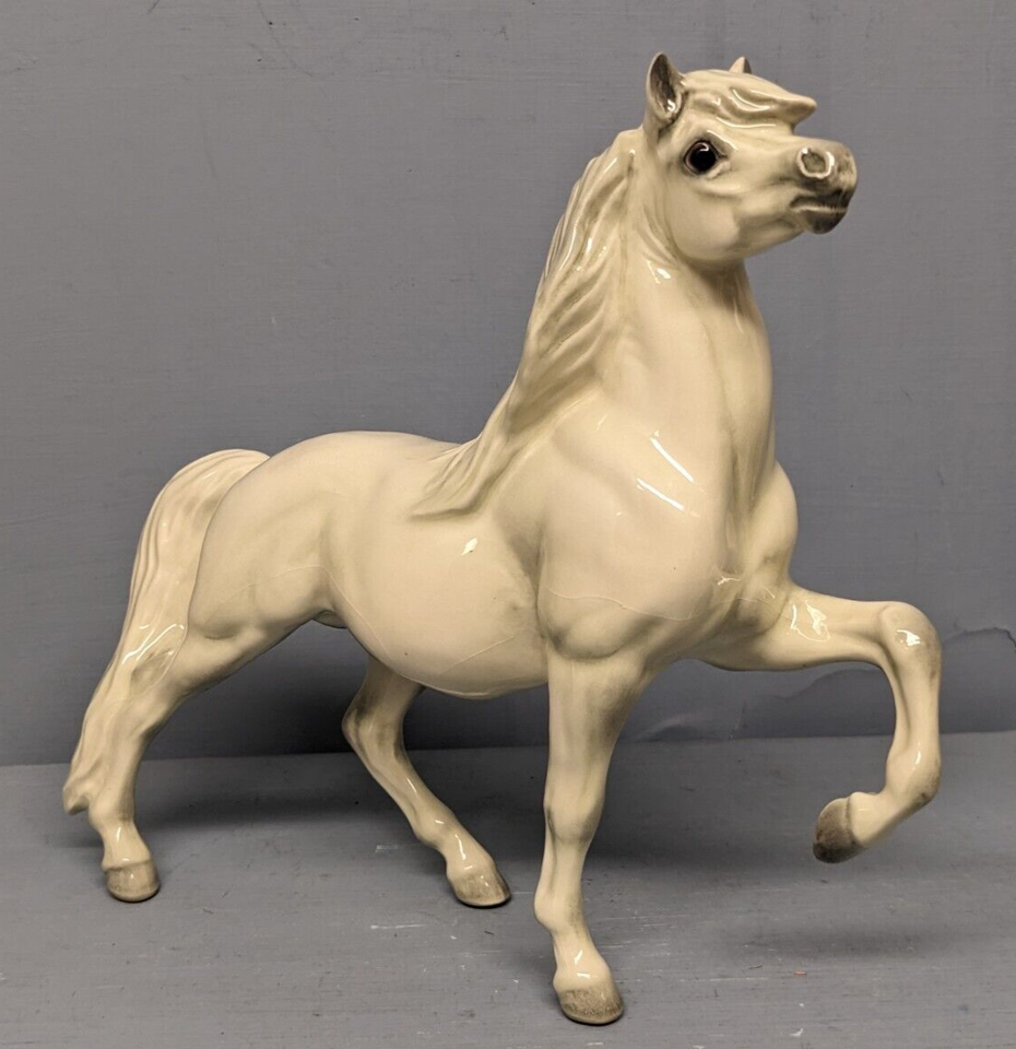 Nice San Marcos Hagen Renaker DW Horse White Head Up Circus Pony Glossy ...