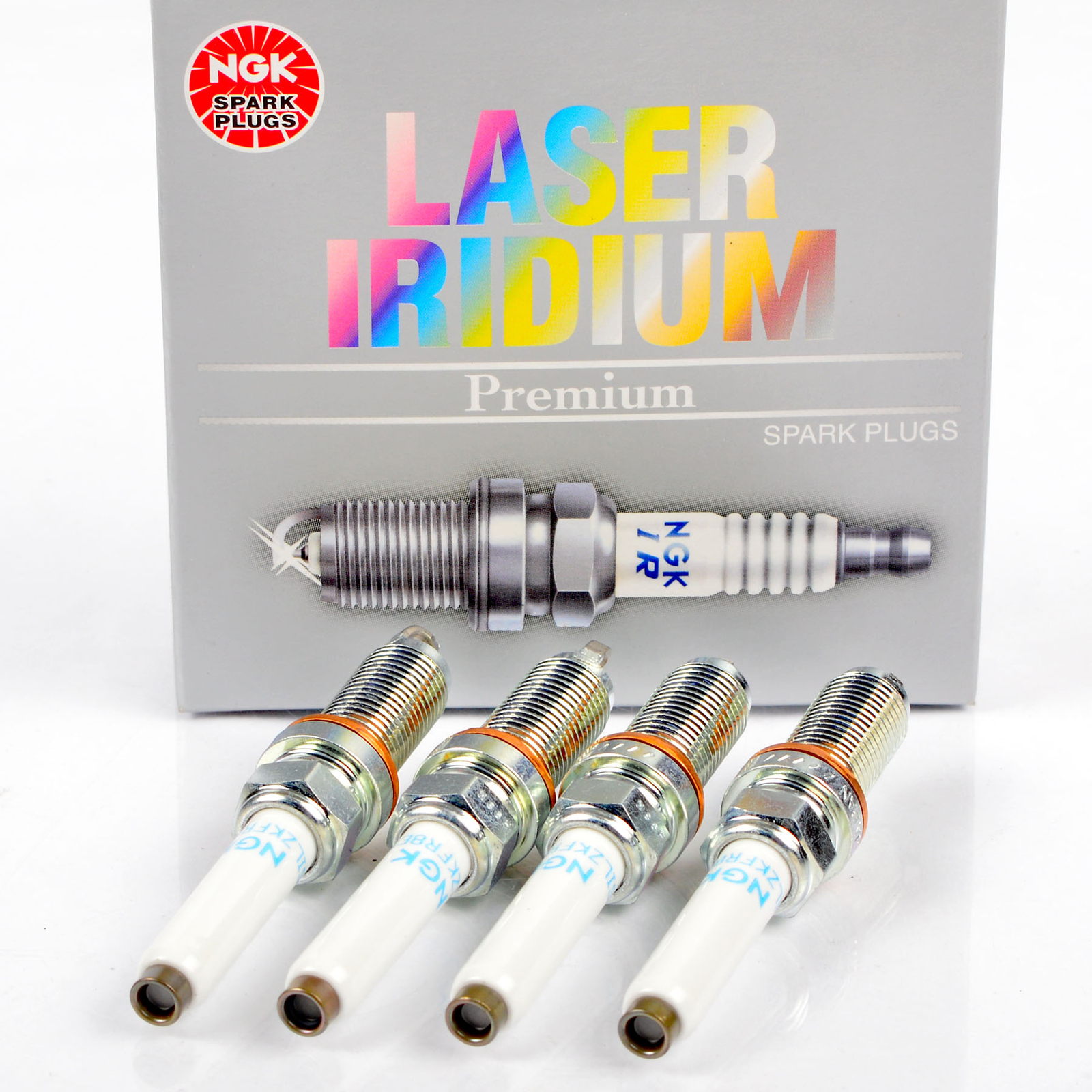 4x NGK 90654 Zündkerzen Satz SILZKFR8E7S für W176 W246 W205 C117 X117 ...