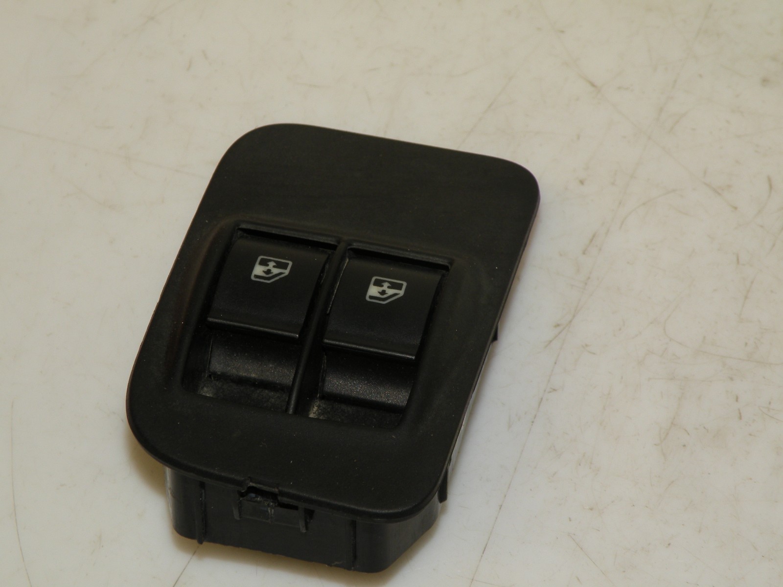 PEUGEOT BIPPER 2010 1.4HDI LHD FRONT LEFT ELECTRIC WINDOW CONTROL ...