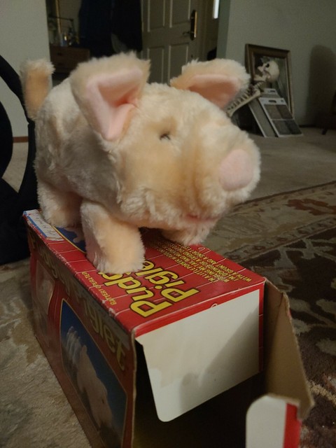 1983 Iwaya Corp Pudgey The Piglet 9” Battery Operated Waddling Plush ...