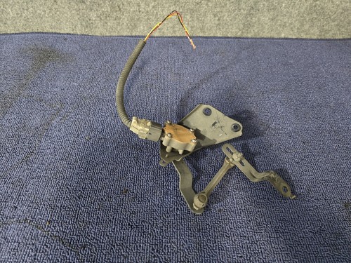2001-2005 LEXUS IS300 OEM HEADLIGHT HEIGHT LEVEL SENSOR WITH PLUG | eBay