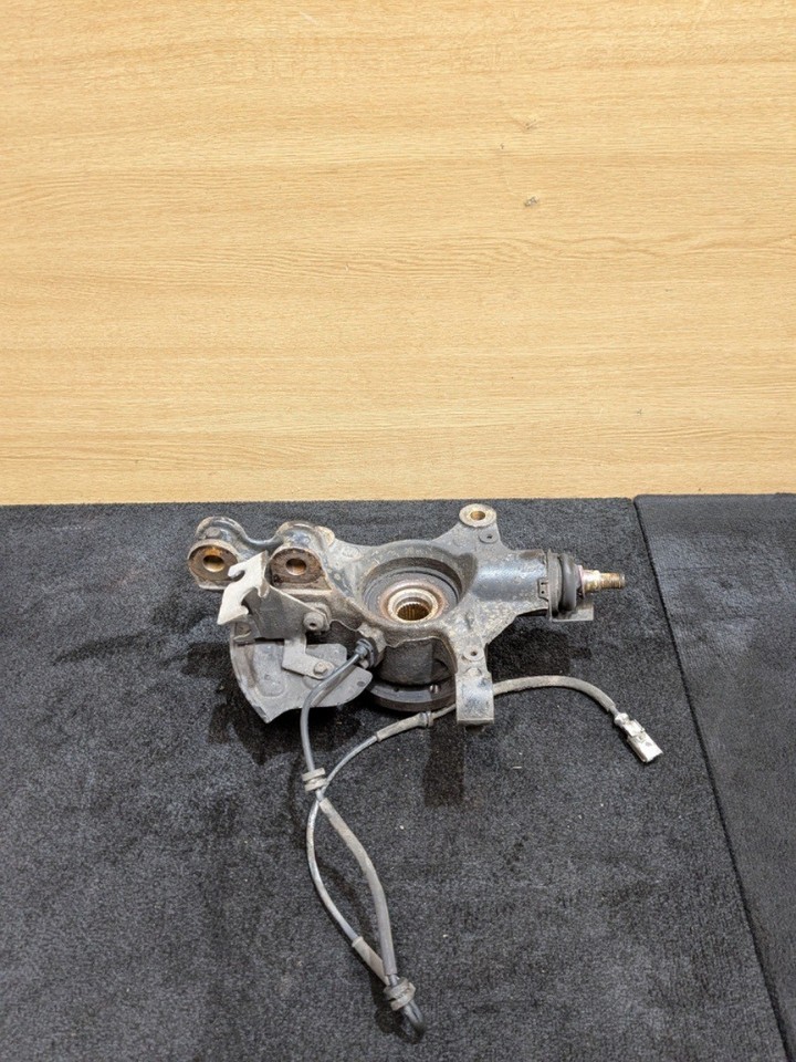 VAUXHALL VIVARO MK3 N/S PASSENGER SIDE LEFT FRONT WHEEL HUB | eBay UK
