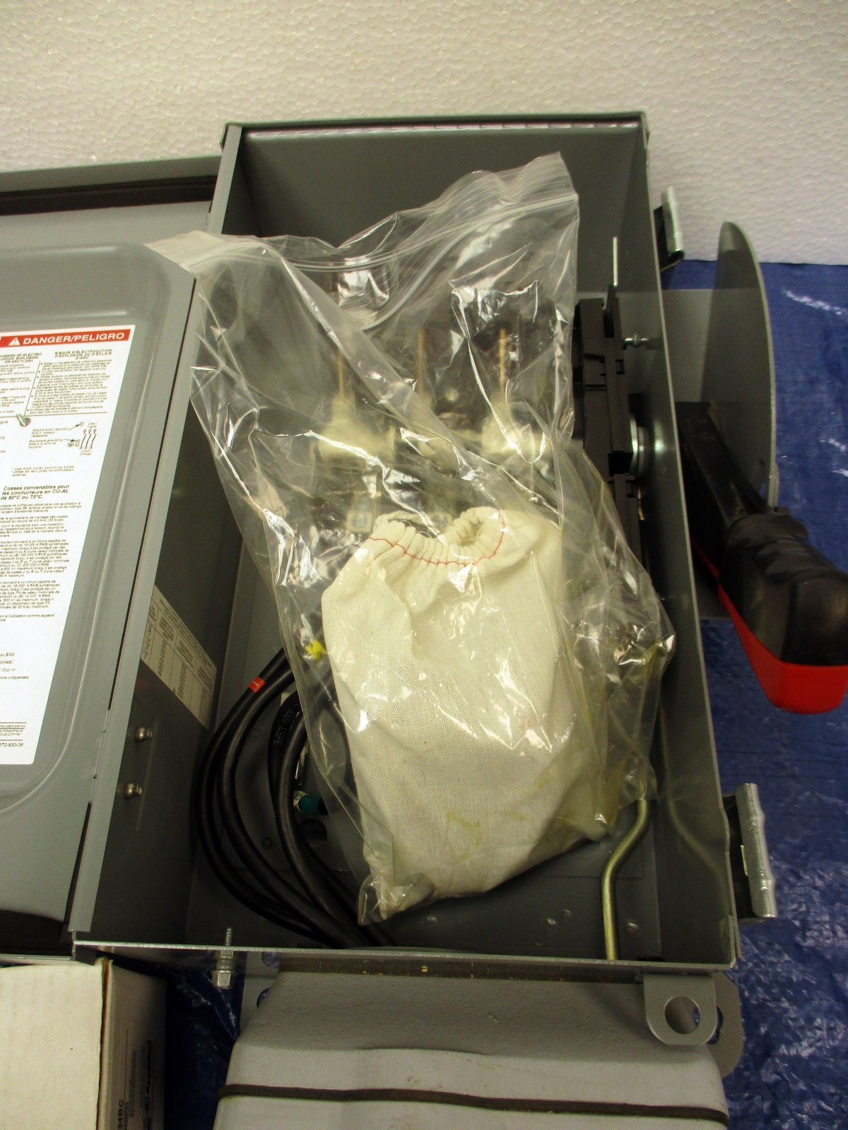 Square D 30A HU361AWA Safety Switch Includes Appleton ACP3034BC Plug ...