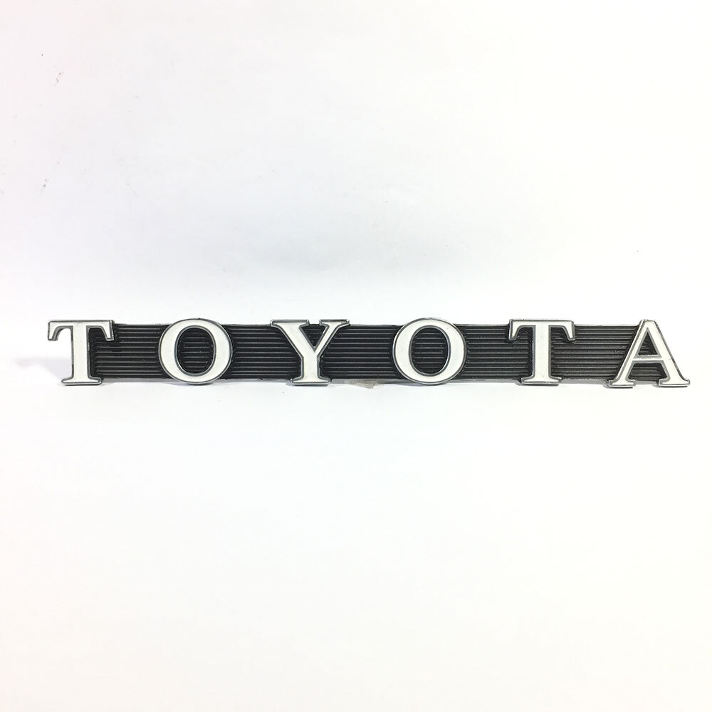 TOYOTA Metal Letter Trunk Emblem Badge Vintage For Toyota Crown Deluxe ...
