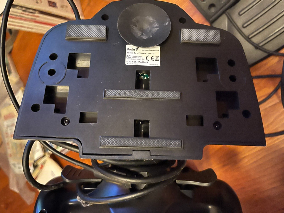 Genius Twin Wheel F1 Vibration Feedback Steering Wheel + Pedals PC ...