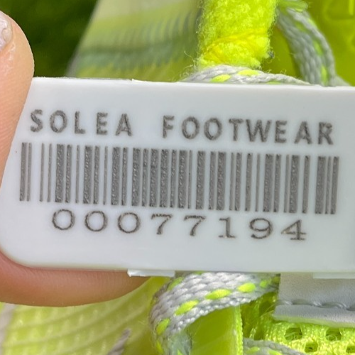 Nike Kyrie Flytrap 4 Mens Size 10.5 Volt Athletic Basketball Shoes ...