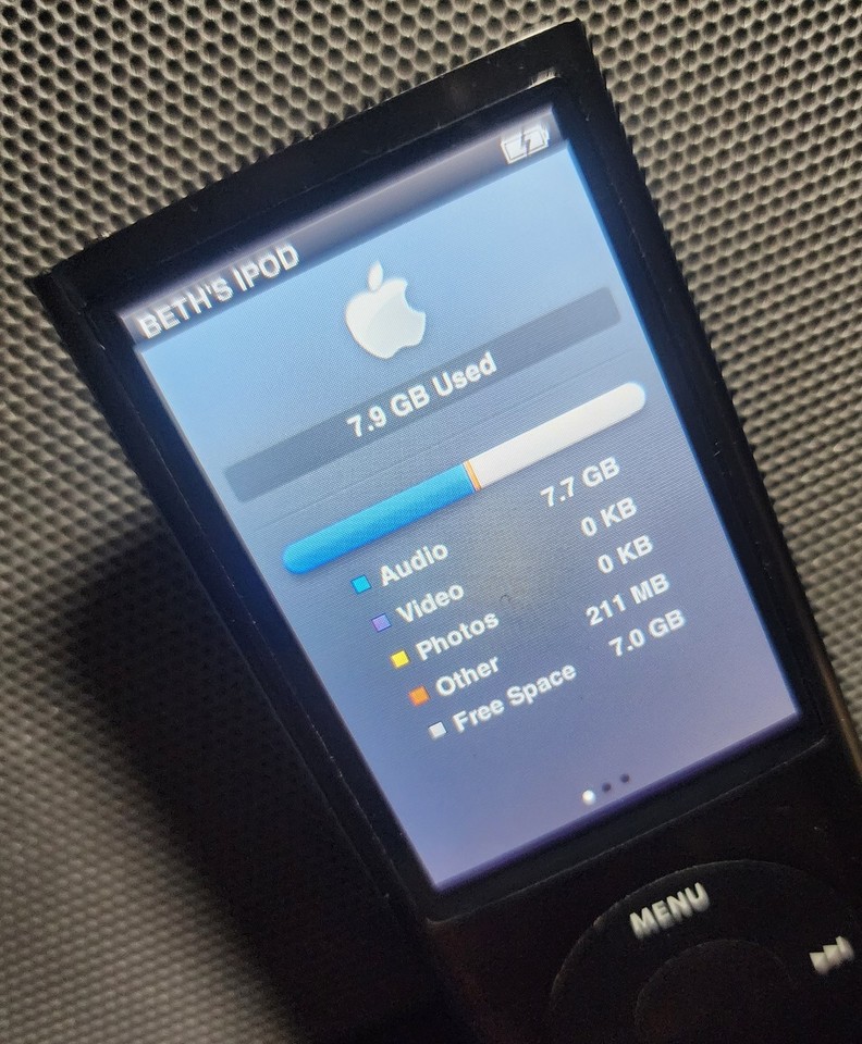 Apple iPod Nano 5th Generation 16GB Black A1320 Ipod MC062LL | eBay