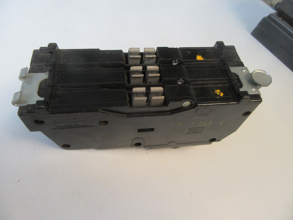 Cutler Hammer 3 Pole CH3100 100 AMP Long Frame Circuit Breaker 3 Phase ...
