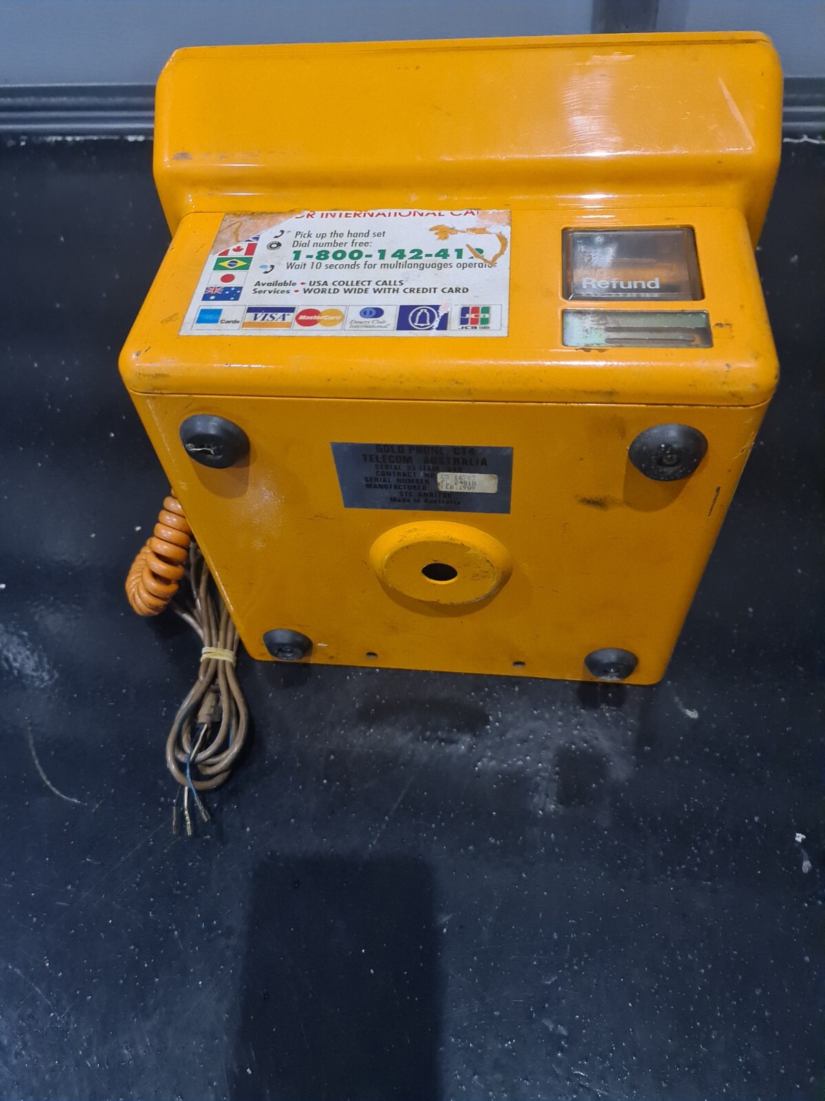 Telecom Australia Gold Phone Vintage in Excellent Condition - Free Post ...