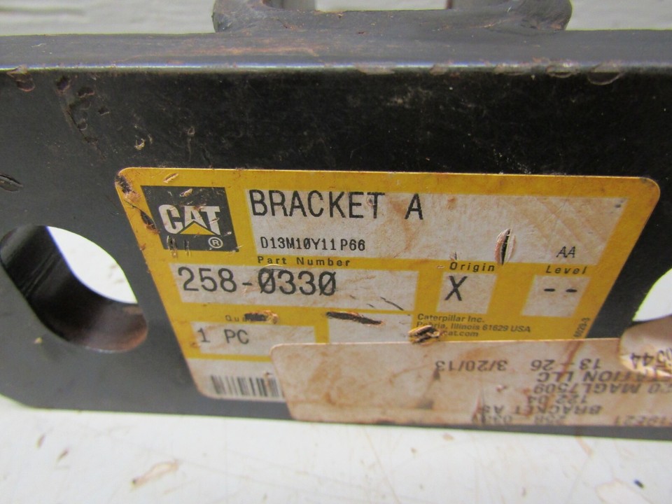 Caterpillar 258-0330 Bracket | eBay