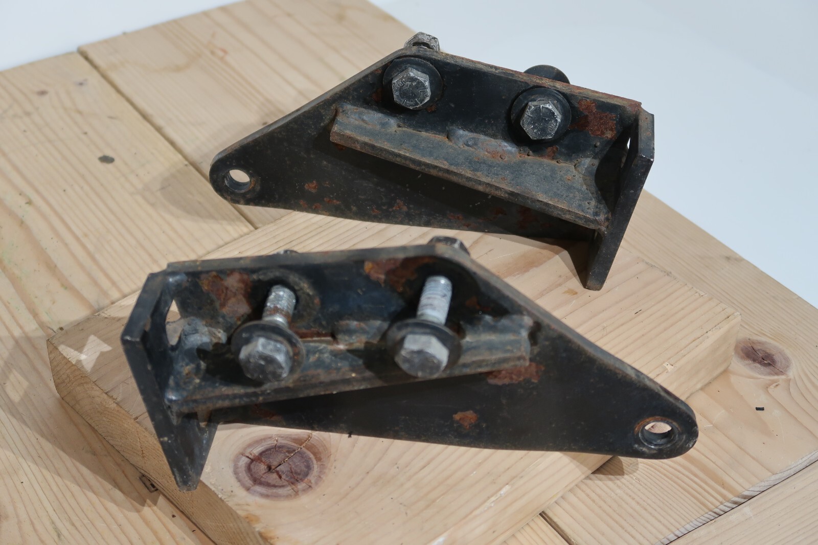 JOHN DEERE 650 750 TRACTOR MODEL 359 SNOW BLOWER HITCH SUPPORT BRACKETS ...