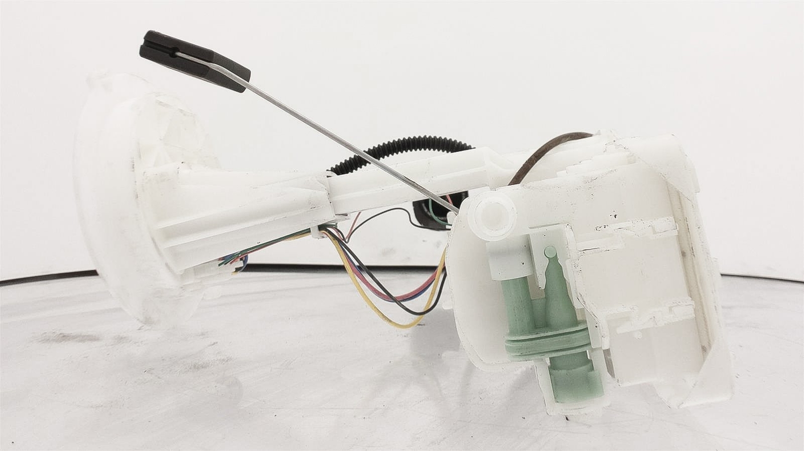 2019 2020 Toyota Rav4 2.5L Canada Built Gas Fuel Tank Pump Oem 77020 ...