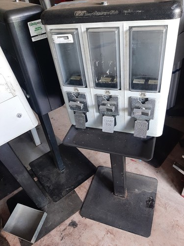 routemaster vending machine (3 select, triple play, tri- vend type ...