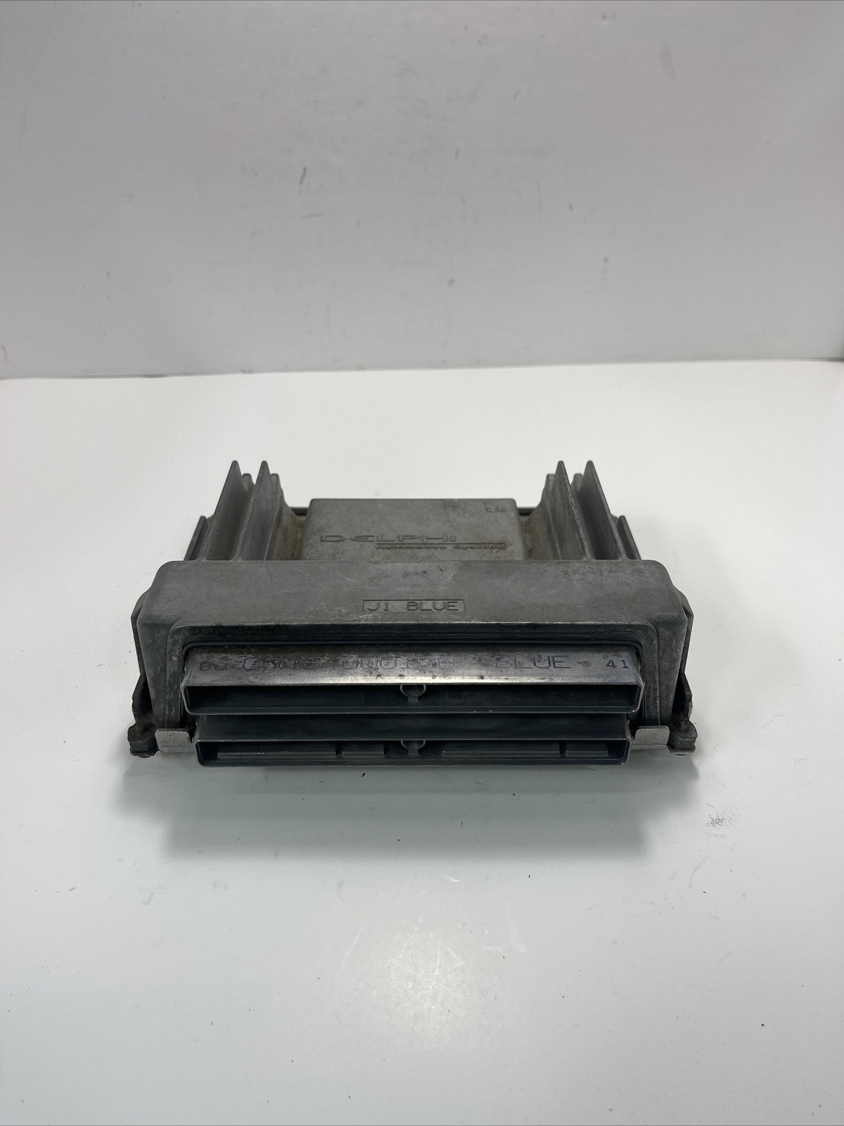 2002 - 2005 Chevrolet Impala Engine Computer ECM ECU 12583827 12582720 ...
