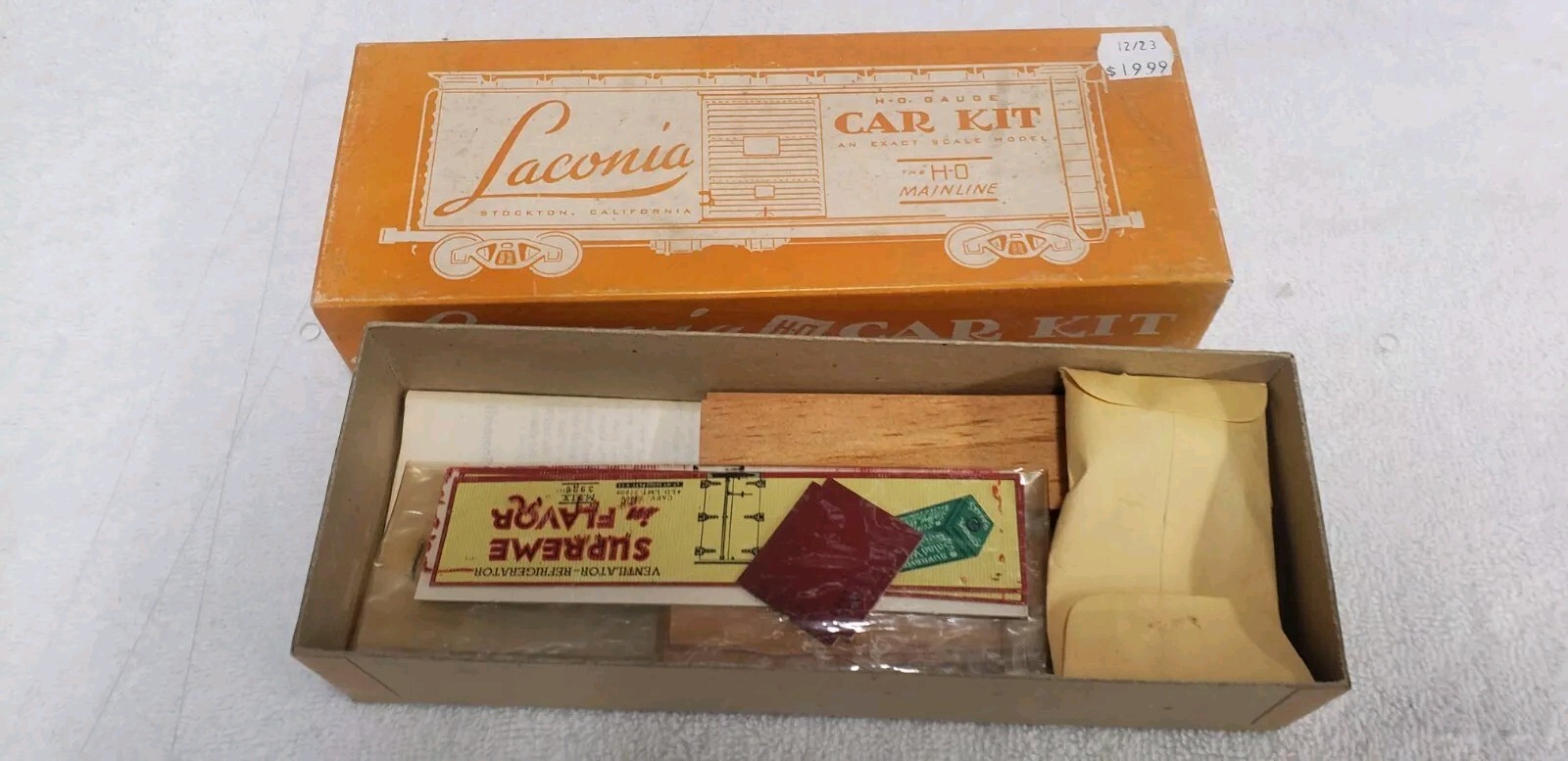 HO SCALE LACONIA 40'FT WOOD BILLBOARD BOX CAR KIT READ!!!🔥🔥 | eBay