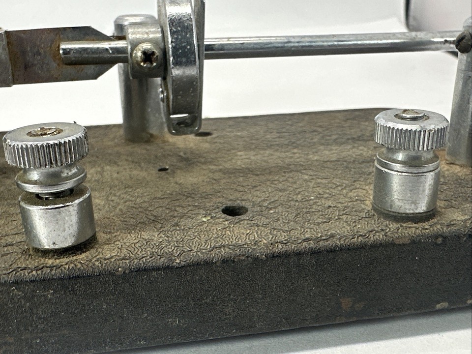 Antique Morse Code Bug Telegraph Key E.F. Johnson Missing Placard Sold ...