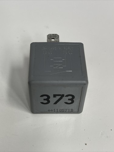 Genuine Volkswagen Relay # 373 VW Audi A4 A6 A8 Passat B5 - 8D0 951 253 ...