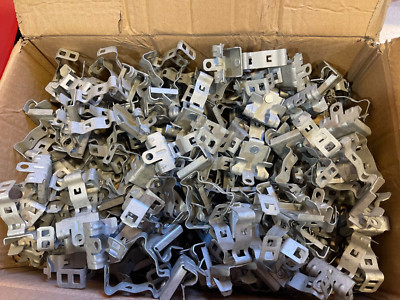 Caddy 812M24, 1/2" and 3/4" EMT, 360D Pivot, Pipe Flange Clip, 100 pc ...