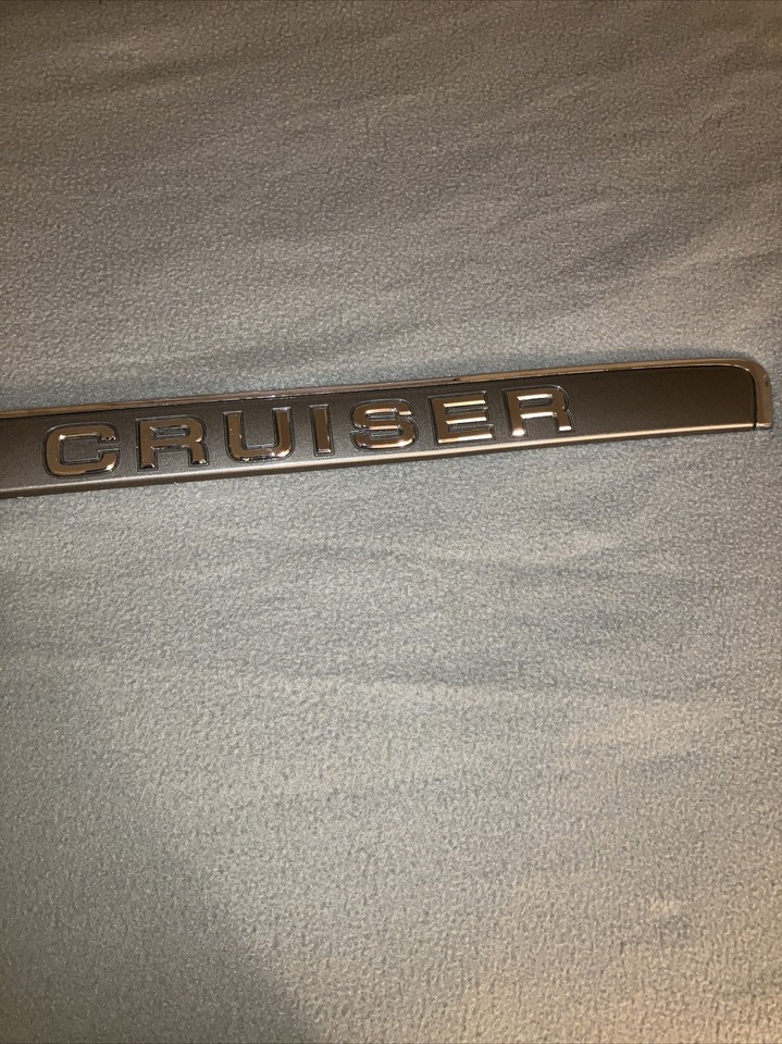 2003-2007 Toyota Land Cruiser J100 Rear Hatch Land Cruiser Emblem ...