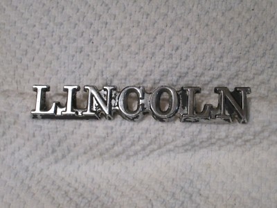 Vintage Lincoln Script Emblem Badge D5VB-60425500-AA pins intact great ...