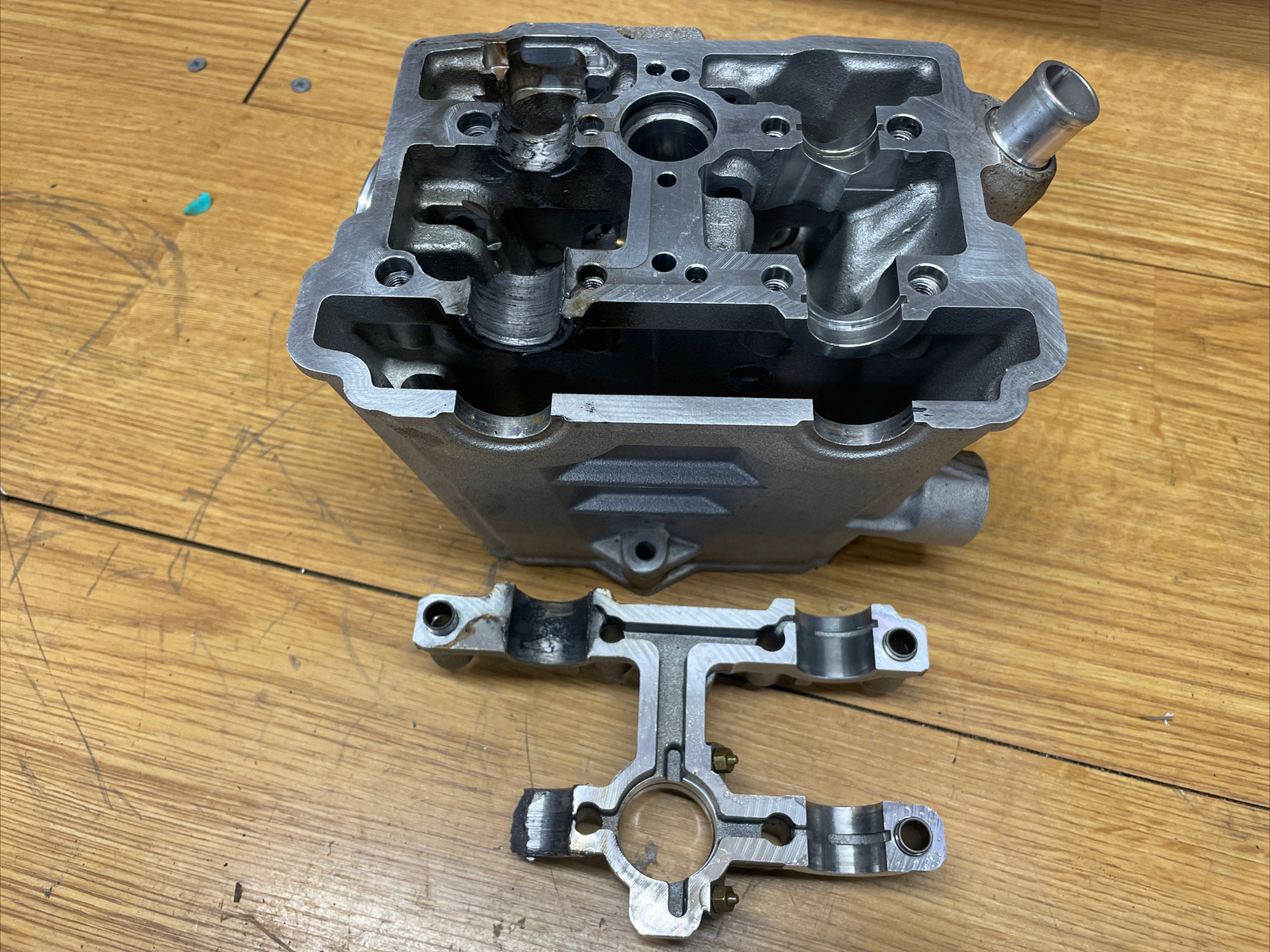 KTM 350 EXC Cylinder Head 350 Fe350 2017-2019 Needs Rebuild | eBay