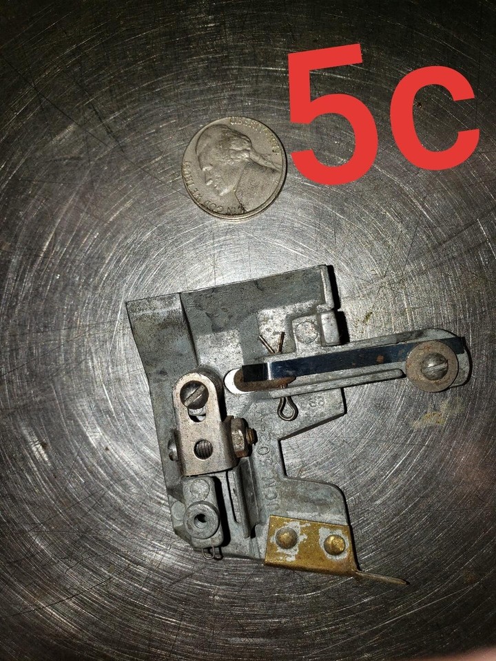 5c VINTAGE Coin Mech Arcade PINBALL SLOT MACHINE Coin 5c COIN ACCEPTOR ...