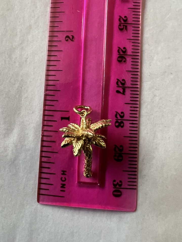 Rare Tiffany & Co 18K Yellow Gold Motif Palm Tree Pendant Bracelet ...