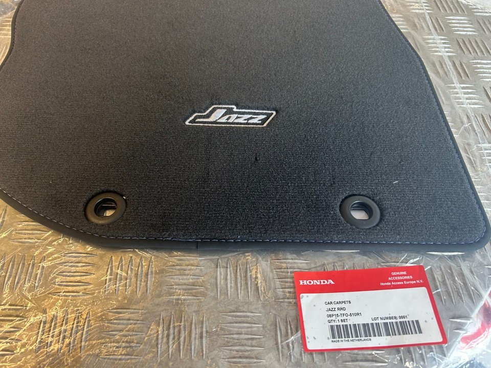 Genuine Honda Jazz Single Driver's Side Carpet Mat ( *** 08P15-TF0 ...