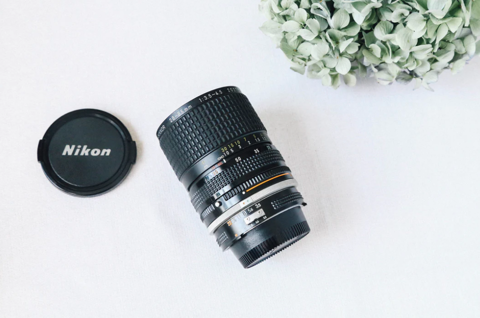 Near Mint Nikon Ai-s Ais Zoom Nikkor 28-85mm f/3.5-4.5 MF Lens From ...
