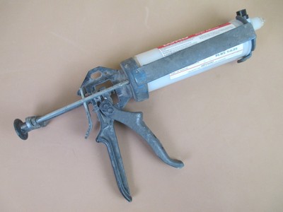 Guns & Dispensers - Cox