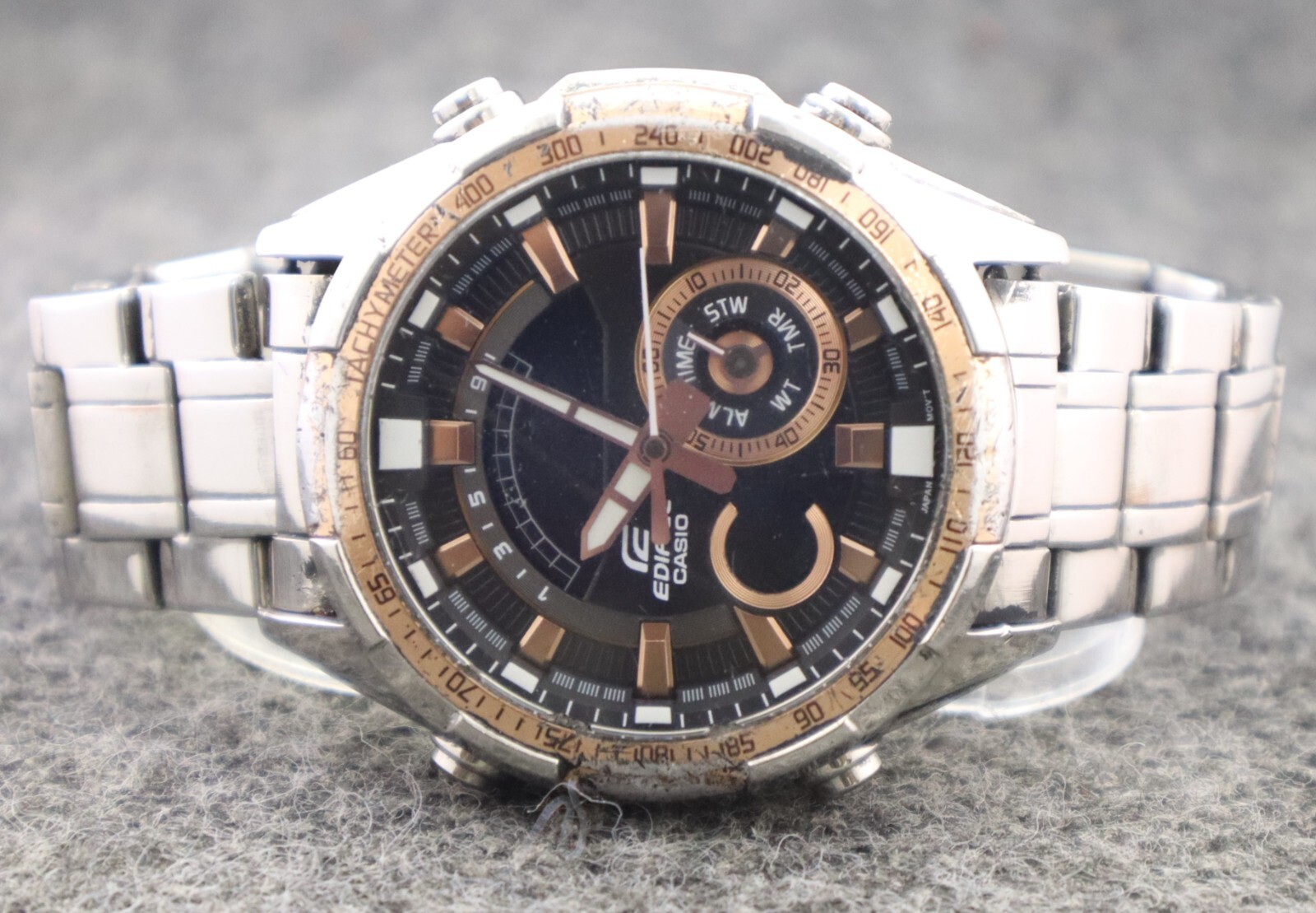 Casio Edifice Men's ERA-600SG-1A9VUDF Tachymeter Analog-Digital Dial ...