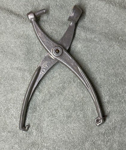 Vtg Cherry and Olive Pitter Stone Pits Remover Kitchen Corer Tool Italy ...