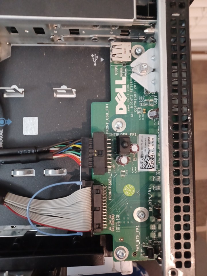 Dell Precision R5500 Rack GPU Workstation , 1 Core , RGB RAM / No SSD ...