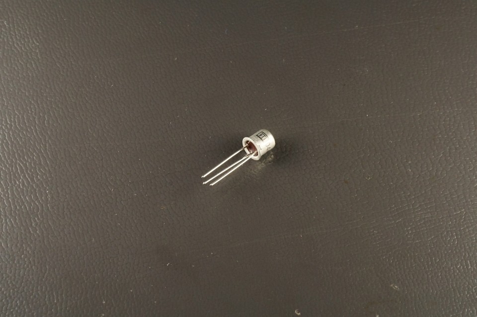 2N3799 STI PNP BJT Transistor 60V 50mA 80MHz 360mW Thru Hole 3 Pin TO ...