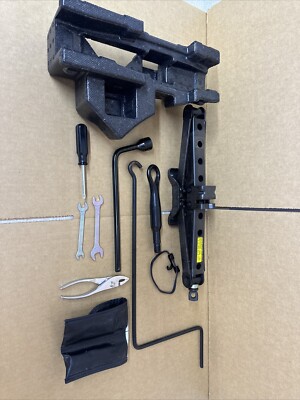 2010-2015 Lexus RX RX350 RX450H Tire Jack & Tool Kit Set OEM | OE