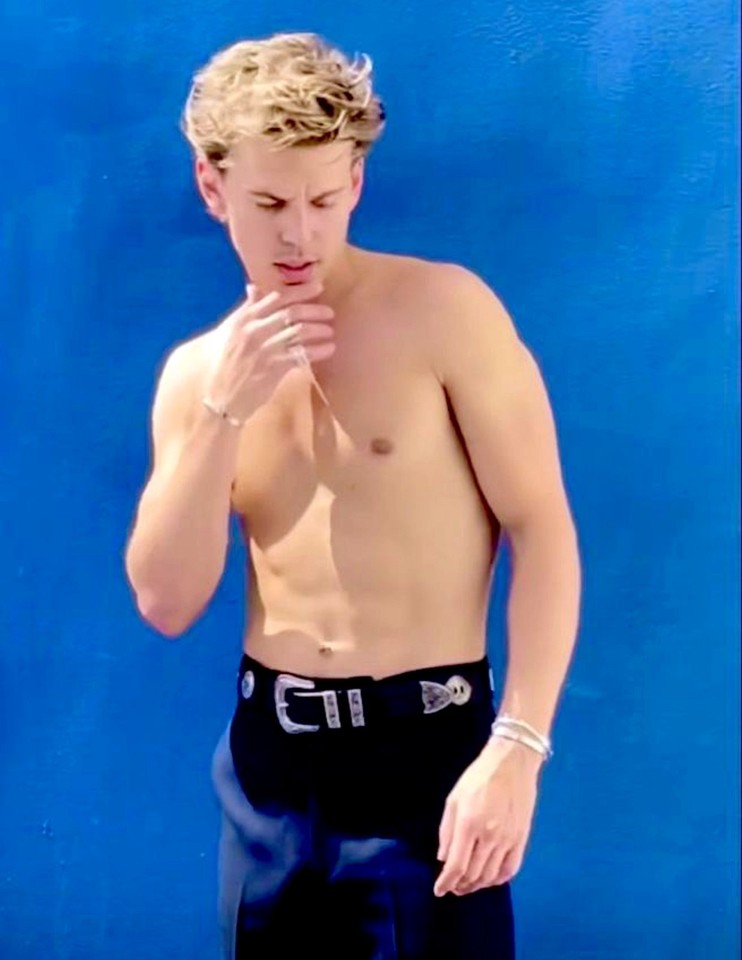 Austin Butler Shirtless 8.5 x 11 Candid Color Unframed Collectable ...