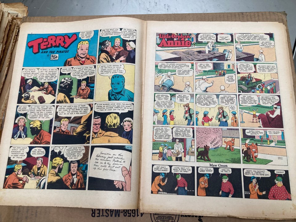 Lot of 3 COMPLETE *1942* NY DAILY NEWS SUNDAY COMICS SECTIONS +Sun Mag ...