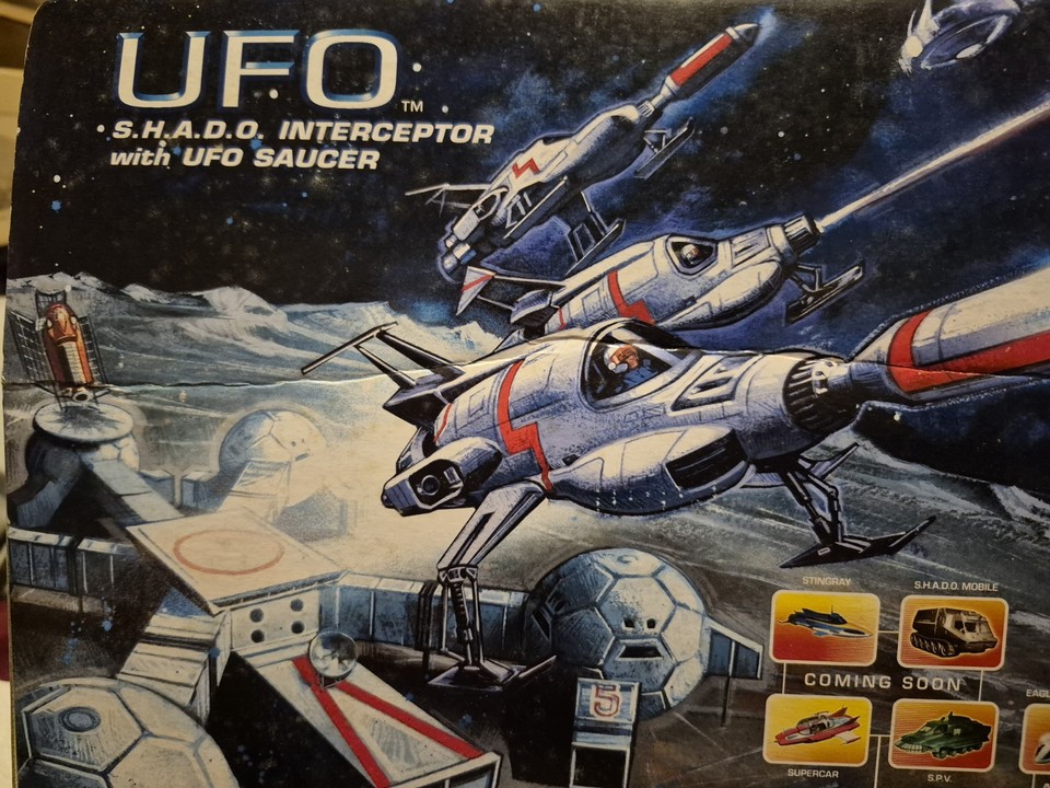 GERRY ANDERSON UFO S.H.A.D.O. INTERCEPTOR WITH UFO SAUCER DIECAST NEW ...
