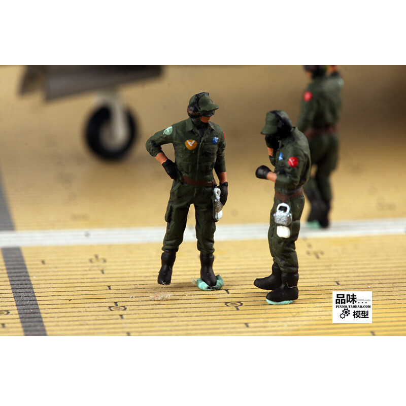 1/72 Air Force ground crew 10pcs Soldiers Painted Model（Airplane not ...