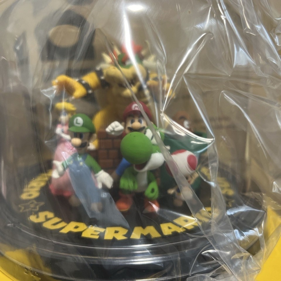 Club Nintendo Super Mario Characters Figures | eBay